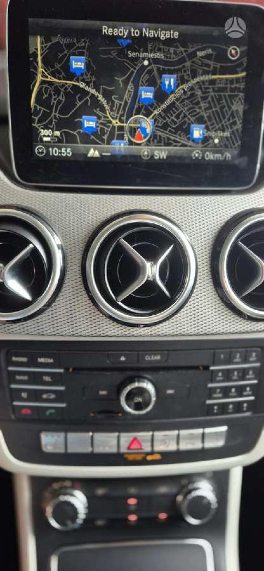 Black Mercedes-Benz B 200 2016 in Vilnius, with an engine capacity of 1.60 L and mileage of 114 thousand km for 10880 €, photo 20 on AUTOMOTO.COM.LV