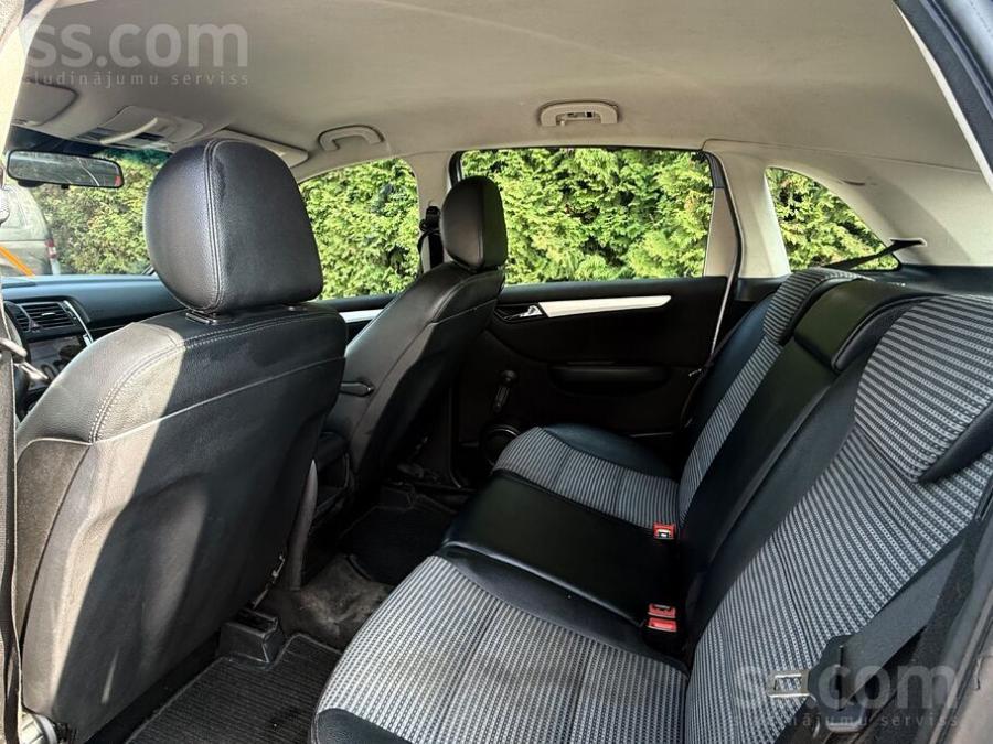 Blue Mercedes-Benz B 200 2005 in Bauska, with an engine capacity of 2.00 L and mileage of 0 thousand km for 1580 €, photo 11 on AUTOMOTO.COM.LV