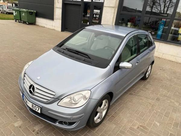 Blue Mercedes-Benz B 200 2007 in Cesis, with an engine capacity of 2.00 L and mileage of 192 thousand km for 3450 €, photo 2 on AUTOMOTO.COM.LV
