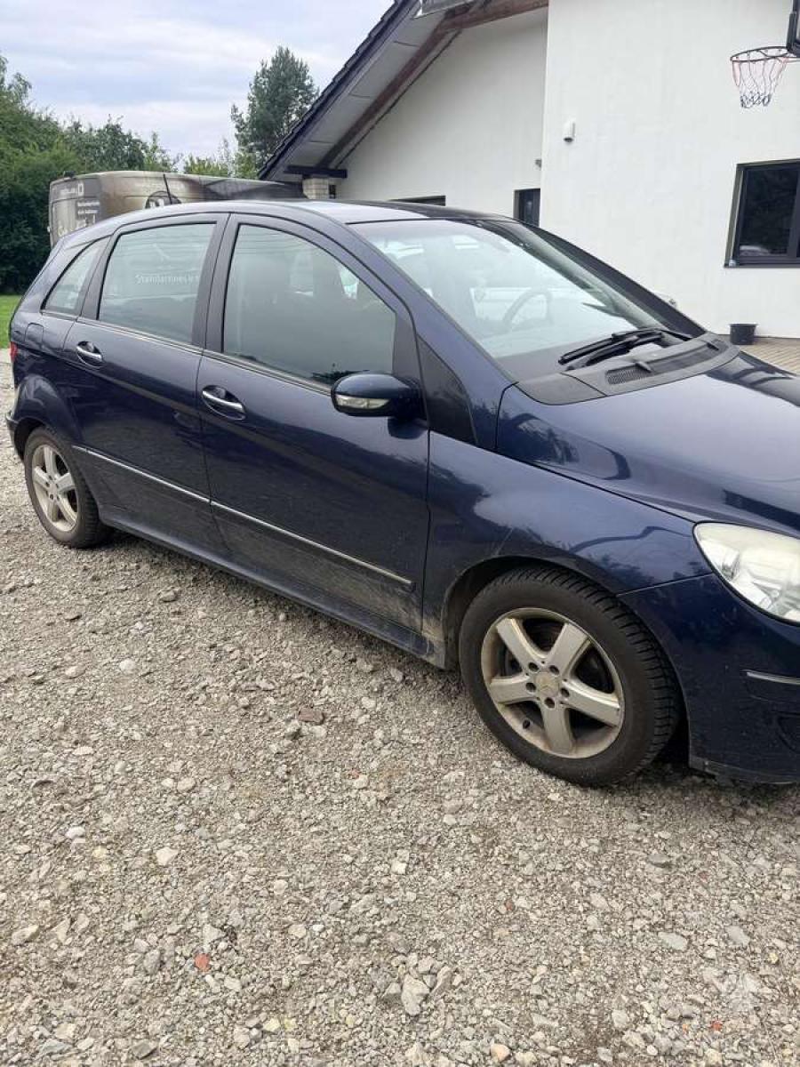 Blue Mercedes-Benz B 200 2007 in Birstonas, with an engine capacity of 1.99 L and mileage of 391 thousand km for 600 €, photo 5 on AUTOMOTO.COM.LV