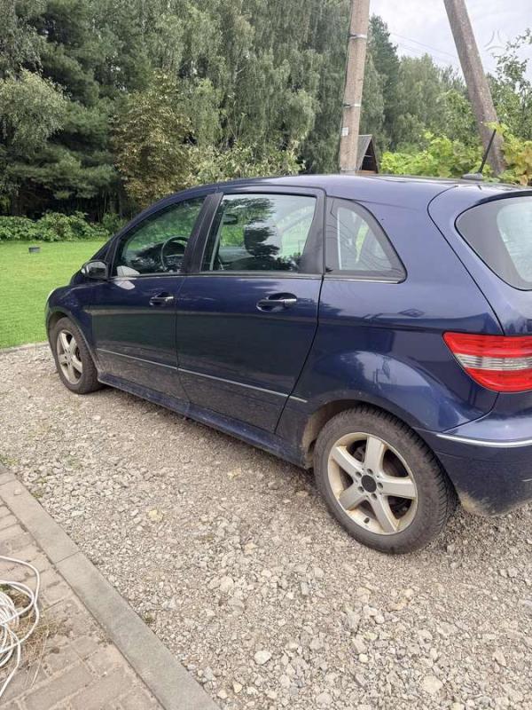 Blue Mercedes-Benz B 200 2007 in Birstonas, with an engine capacity of 1.99 L and mileage of 391 thousand km for 600 €, photo 7 on AUTOMOTO.COM.LV