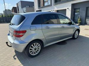Blue Mercedes-Benz B 200 2007 in Kaunas, with an engine capacity of 1.99 L and mileage of 388 thousand km for 1200 €, photo 4 on AUTOMOTO.COM.LV