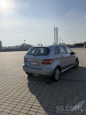 Zils Mercedes-Benz B 200 2007 Rīga, ar dzinēja tilpumu 2.00 L un nobraukumu 243 tūkst. km par 1500 €, foto 5 vietnē AUTOMOTO.COM.LV