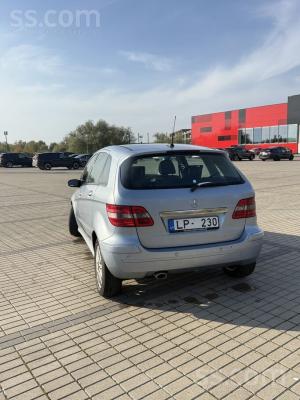 Zils Mercedes-Benz B 200 2007 Rīga, ar dzinēja tilpumu 2.00 L un nobraukumu 243 tūkst. km par 1500 €, foto 6 vietnē AUTOMOTO.COM.LV