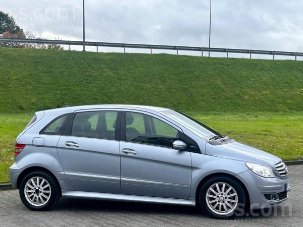 Blue Mercedes-Benz B 200 2007 in Riga, with an engine capacity of 2.00 L and mileage of 243 thousand km for 1850 €, photo 4 on AUTOMOTO.COM.LV