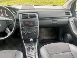 Zils Mercedes-Benz B 200 2007 Rīga, ar dzinēja tilpumu 2.00 L un nobraukumu 243 tūkst. km par 1850 €, foto 11 vietnē AUTOMOTO.COM.LV