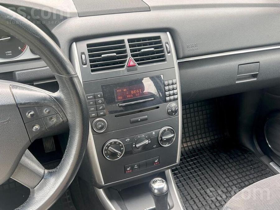 Zils Mercedes-Benz B 200 2007 Rīga, ar dzinēja tilpumu 2.00 L un nobraukumu 243 tūkst. km par 1850 €, foto 13 vietnē AUTOMOTO.COM.LV