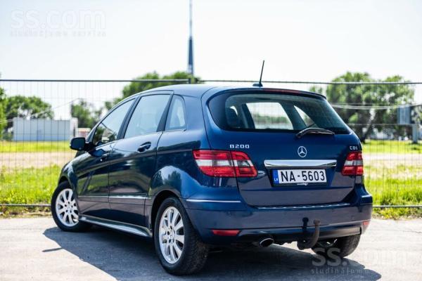 Blue Mercedes-Benz B 200 2010 in Riga, with an engine capacity of 2.00 L and mileage of 234 thousand km for 2100 €, photo 6 on AUTOMOTO.COM.LV