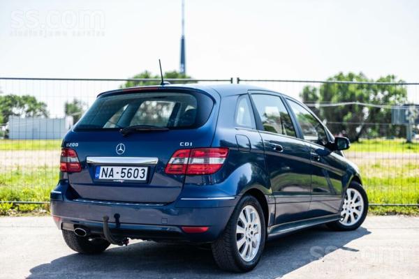 Blue Mercedes-Benz B 200 2010 in Riga, with an engine capacity of 2.00 L and mileage of 234 thousand km for 2100 €, photo 7 on AUTOMOTO.COM.LV