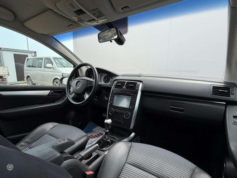 Zils Mercedes-Benz B 200 2005 Šauļi, ar dzinēja tilpumu 2.04 L un nobraukumu 222 tūkst. km par 1600 €, foto 16 vietnē AUTOMOTO.COM.LV