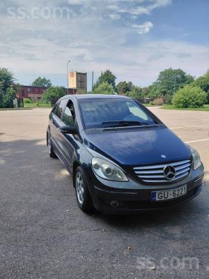Blue Mercedes-Benz B 200 2007 in Tukums, with an engine capacity of 2.00 L and mileage of 290 thousand km for 1950 €, photo 3 on AUTOMOTO.COM.LV