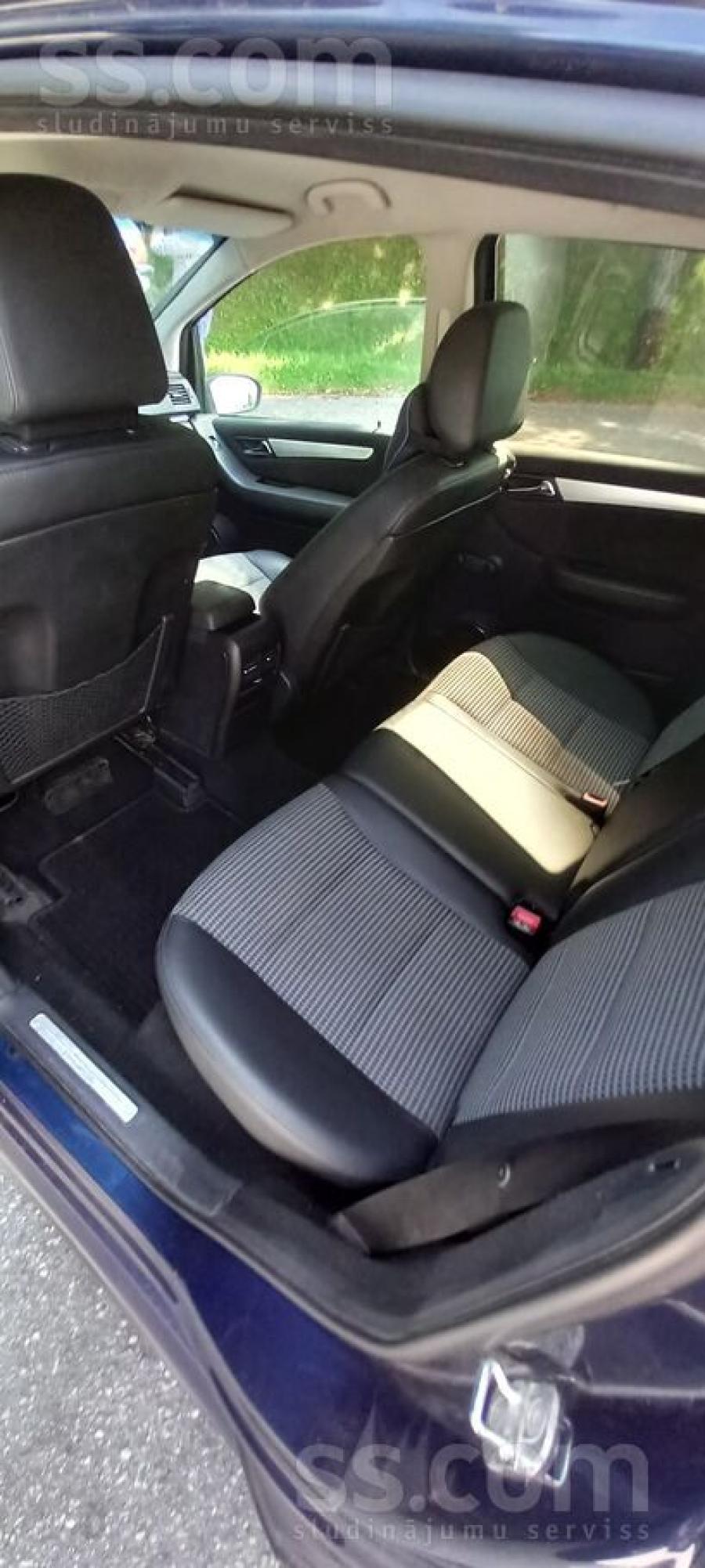Blue Mercedes-Benz B 200 2007 in Tukums, with an engine capacity of 2.00 L and mileage of 290 thousand km for 1950 €, photo 8 on AUTOMOTO.COM.LV