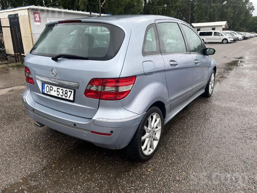 Zils Mercedes-Benz B 200 2007 Rīga, ar dzinēja tilpumu 2.00 L un nobraukumu 0 tūkst. km par 2790 €, foto 7 vietnē AUTOMOTO.COM.LV