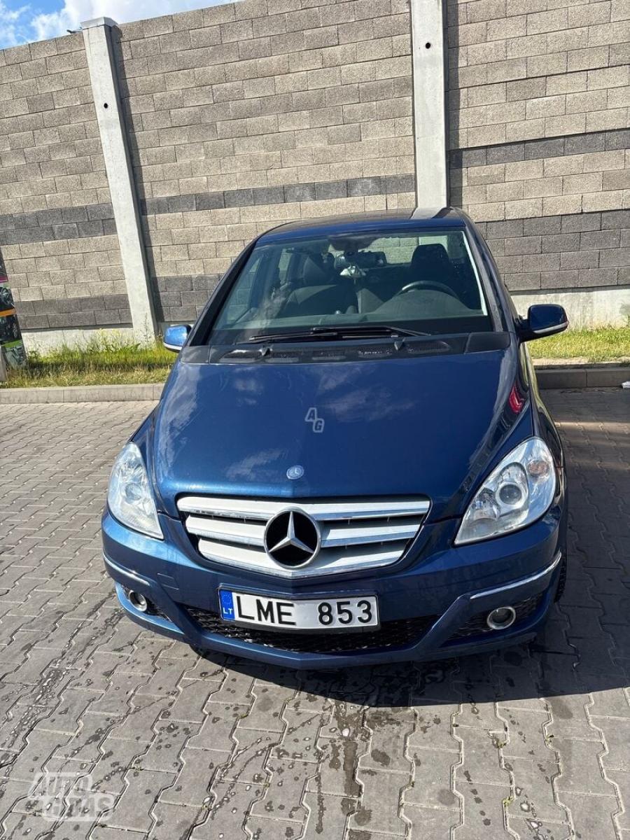 Zils Mercedes-Benz B 200 2008 Viļņa, ar dzinēja tilpumu 2.00 L un nobraukumu 380 tūkst. km par 1350 €, foto 1 vietnē AUTOMOTO.COM.LV
