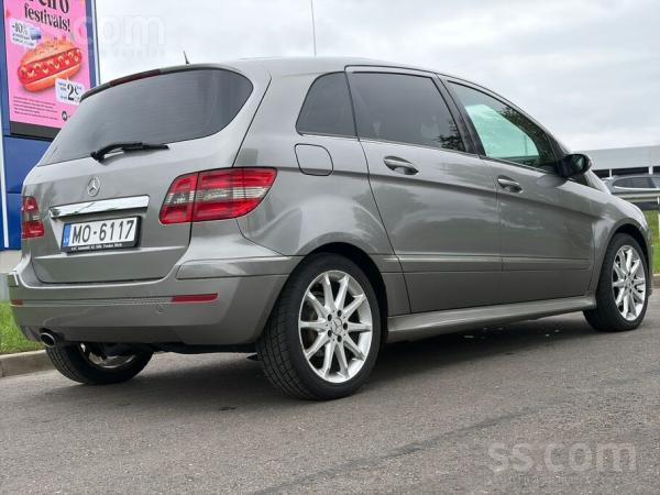 Mercedes-Benz B 200 2006 in Daugavpils on AUTOMOTO.COM.LV Brown Mercedes-Benz B 200 2006 in Daugavpils, with an engine capacity of 2.00 L and mileage of 204 thousand km for 2750 €, photo 6 on AUTOMOTO.COM.LV