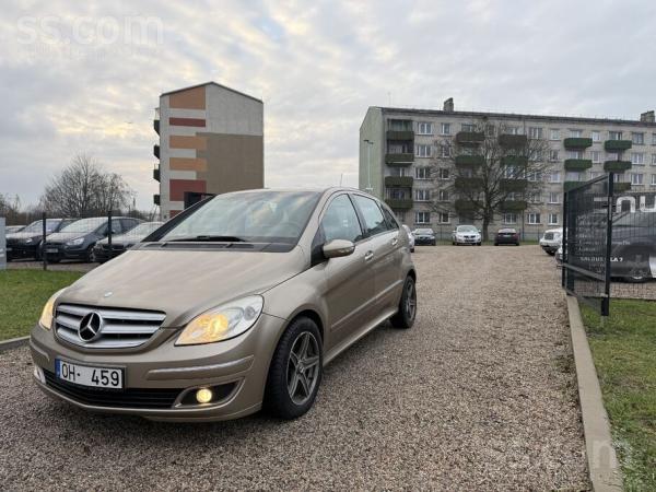 Brown Mercedes-Benz B 200 2008 in Ventspils, with an engine capacity of 2.00 L and mileage of 205 thousand km for 3550 €, photo 3 on AUTOMOTO.COM.LV