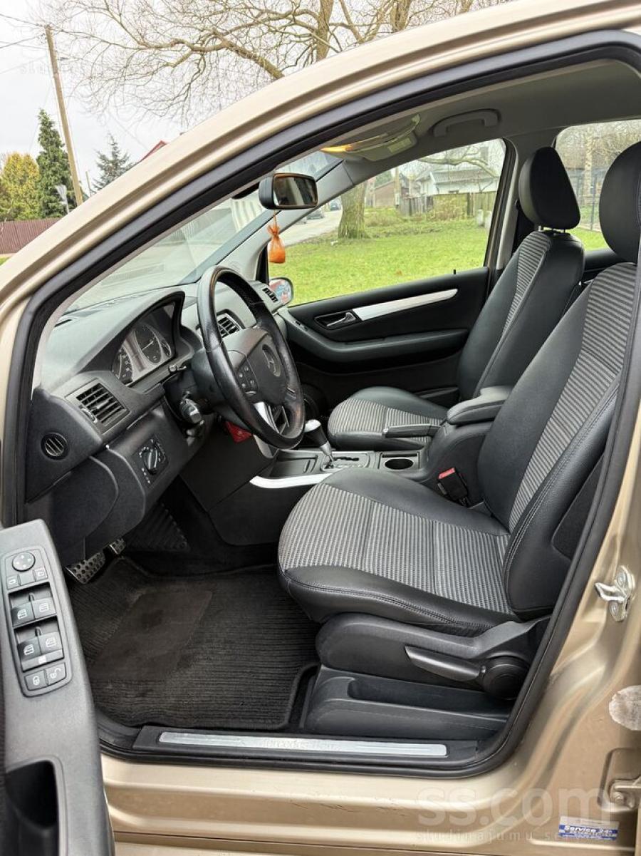 Brūns Mercedes-Benz B 200 2008 Ventspils, ar dzinēja tilpumu 2.00 L un nobraukumu 205 tūkst. km par 3300 €, foto 7 vietnē AUTOMOTO.COM.LV