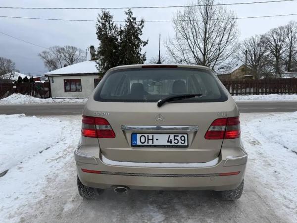 Brown Mercedes-Benz B 200 2008 in Ventspils, with an engine capacity of 2.00 L and mileage of 205 thousand km for 2950 €, photo 5 on AUTOMOTO.COM.LV