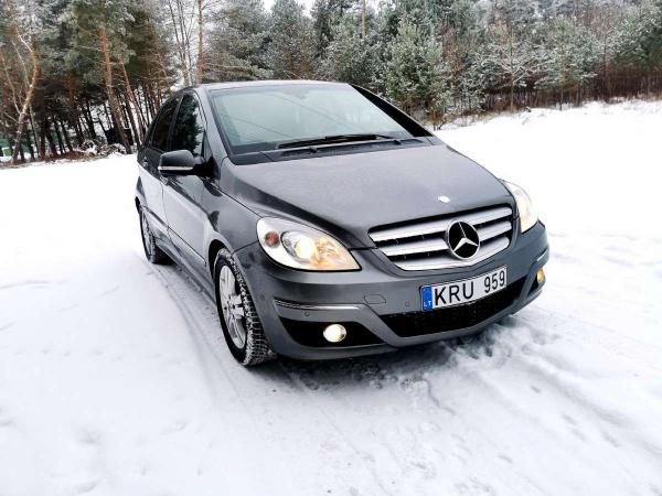 Brown Mercedes-Benz B 200 2009 in Kaunas, with an engine capacity of 2.00 L and mileage of 275 thousand km for 2600 €, photo 2 on AUTOMOTO.COM.LV