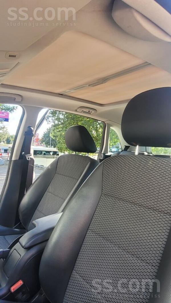 Brown Mercedes-Benz B 200 2009 in Riga, with an engine capacity of 1.90 L and mileage of 252 thousand km for 3100 €, photo 9 on AUTOMOTO.COM.LV