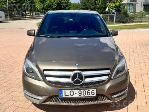 Brūns Mercedes-Benz B 200 2013 Rīga, ar dzinēja tilpumu 1.80 L un nobraukumu 241 tūkst. km par 7990 €, foto 3 vietnē AUTOMOTO.COM.LV