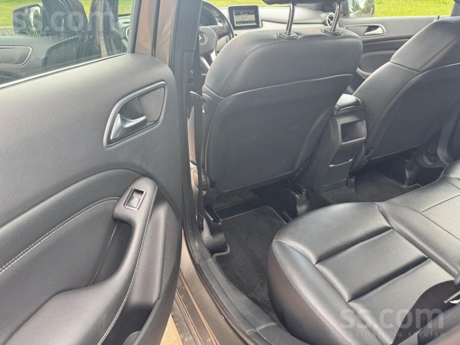 Brūns Mercedes-Benz B 200 2013 Rīga, ar dzinēja tilpumu 1.80 L un nobraukumu 241 tūkst. km par 7990 €, foto 11 vietnē AUTOMOTO.COM.LV