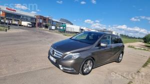 Brown Mercedes-Benz B 200 2013 in Riga, with an engine capacity of 1.80 L and mileage of 197 thousand km for 8900 €, photo 5 on AUTOMOTO.COM.LV