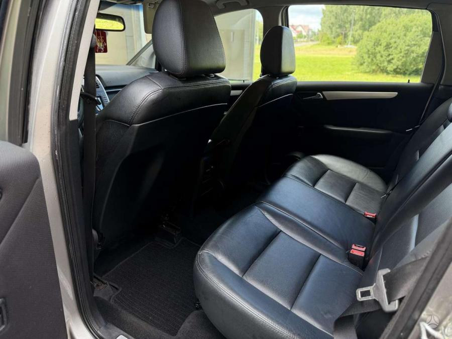 Brown Mercedes-Benz B 200 2008 in Vilnius, with an engine capacity of 1.99 L and mileage of 340 thousand km for 1999 €, photo 15 on AUTOMOTO.COM.LV