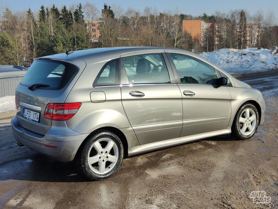 Grey Mercedes-Benz B 200 2005 in Vilnius, with an engine capacity of 2.00 L and mileage of 229 thousand km for 1999 €, photo 3 on AUTOMOTO.COM.LV