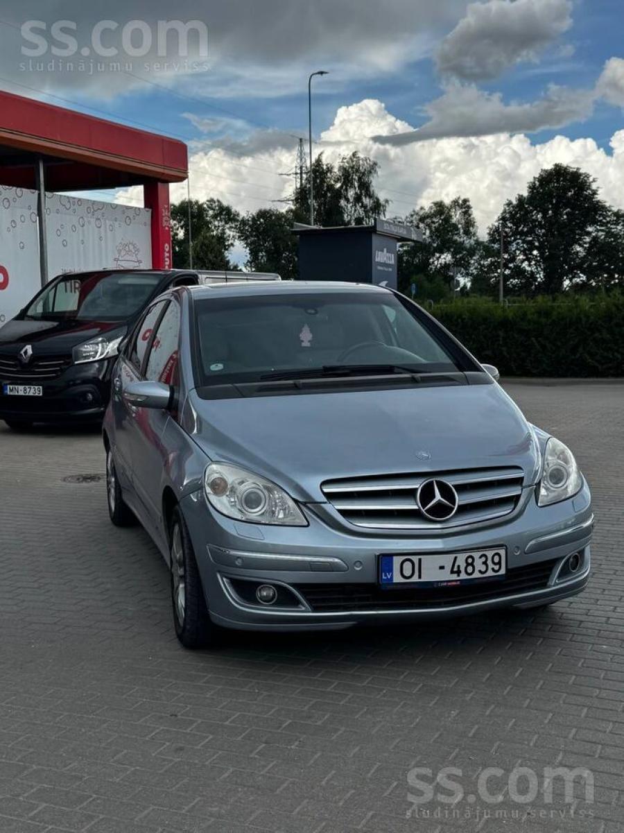 Grey Mercedes-Benz B 200 2005 in Jelgava, with an engine capacity of 2.00 L and mileage of 160 thousand km for 2000 €, photo 1 on AUTOMOTO.COM.LV