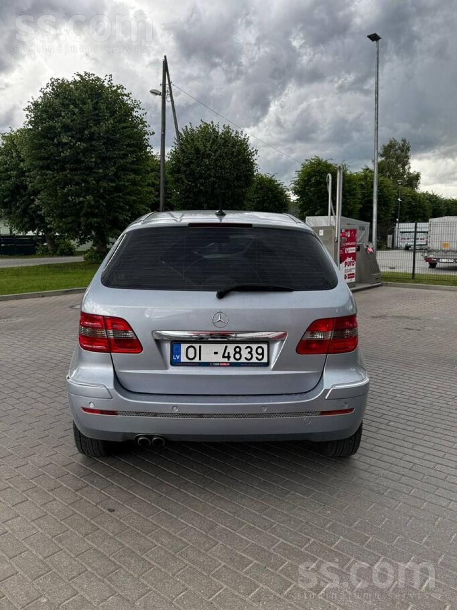 Grey Mercedes-Benz B 200 2005 in Jelgava, with an engine capacity of 2.00 L and mileage of 160 thousand km for 2000 €, photo 3 on AUTOMOTO.COM.LV