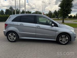 Grey Mercedes-Benz B 200 2005 in Jelgava, with an engine capacity of 2.00 L and mileage of 160 thousand km for 2000 €, photo 5 on AUTOMOTO.COM.LV