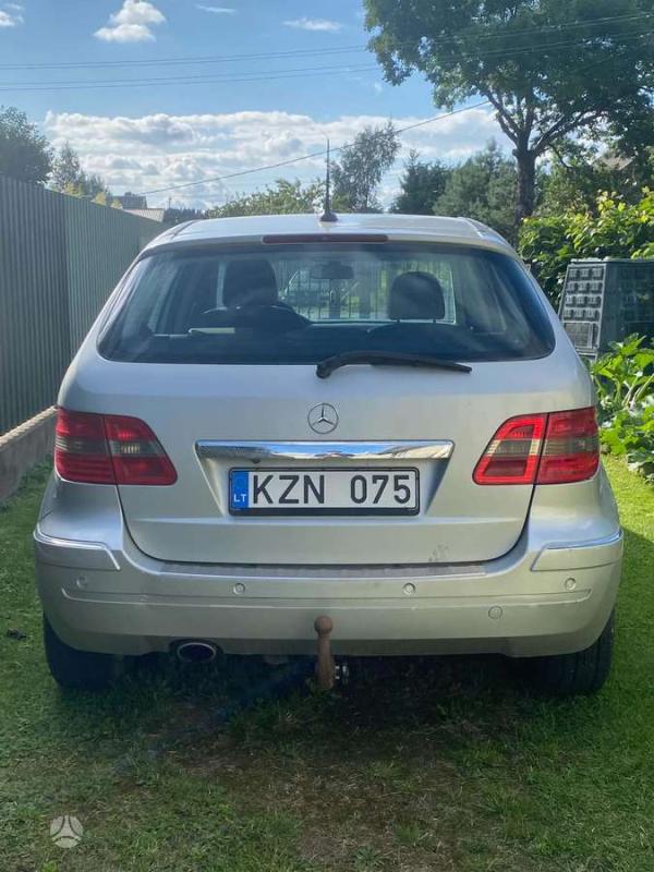 Pelēks Mercedes-Benz B 200 2005 Viļņa, ar dzinēja tilpumu 1.99 L un nobraukumu 363 tūkst. km par 1000 €, foto 6 vietnē AUTOMOTO.COM.LV