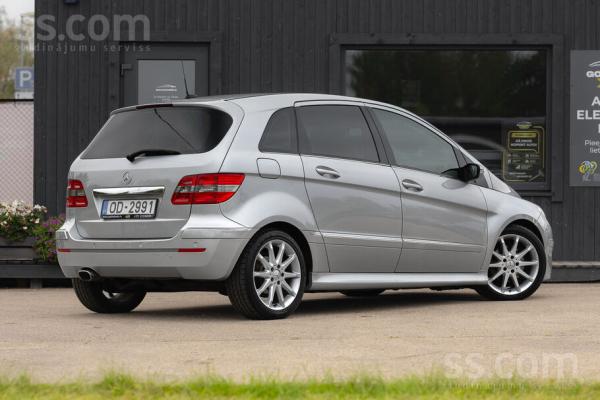 Мерседес Б 200 2005 в Елгава на AUTOMOTO.COM.LV Серый Мерседес Б 200 2005 в Елгава, объемом двигателя 2.00 л и пробегом 264 тыс. км за 1500 €, фото 6 на AUTOMOTO.COM.LV