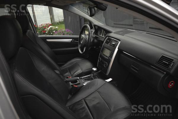 Мерседес Б 200 2005 в Елгава на AUTOMOTO.COM.LV Серый Мерседес Б 200 2005 в Елгава, объемом двигателя 2.00 л и пробегом 264 тыс. км за 1500 €, фото 11 на AUTOMOTO.COM.LV