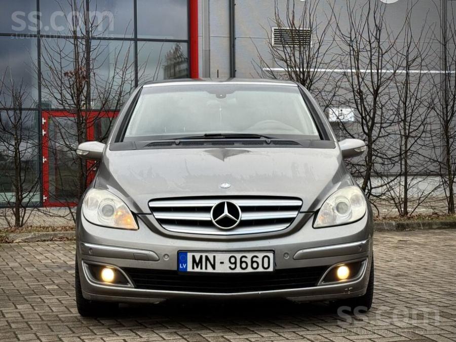 Grey Mercedes-Benz B 200 2006 in Riga, with an engine capacity of 2.00 L and mileage of 330 thousand km for 1200 €, photo 4 on AUTOMOTO.COM.LV