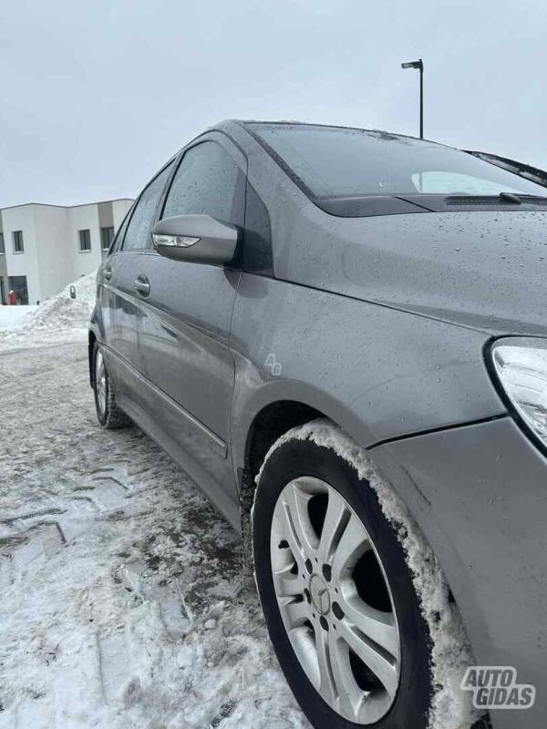 Grey Mercedes-Benz B 200 2006 in Vilnius, with an engine capacity of 2.00 L and mileage of 190 thousand km for 2800 €, photo 5 on AUTOMOTO.COM.LV