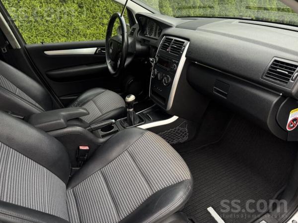 Pelēks Mercedes-Benz B 200 2006 Rīga, ar dzinēja tilpumu 2.00 L un nobraukumu 262 tūkst. km par 2590 €, foto 9 vietnē AUTOMOTO.COM.LV