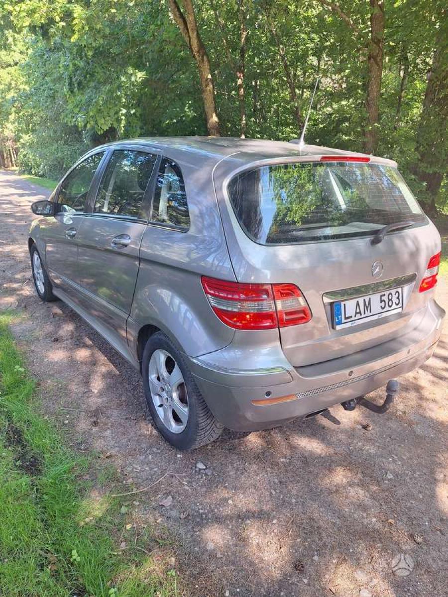Grey Mercedes-Benz B 200 2006 in Kaunas, with an engine capacity of 2.00 L and mileage of 312 thousand km for 1700 €, photo 3 on AUTOMOTO.COM.LV