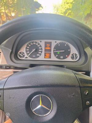 Grey Mercedes-Benz B 200 2006 in Kaunas, with an engine capacity of 2.00 L and mileage of 312 thousand km for 1700 €, photo 6 on AUTOMOTO.COM.LV