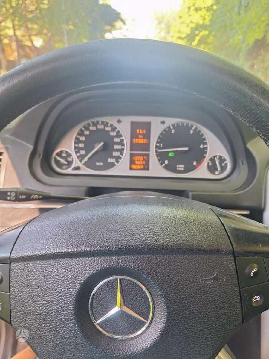 Grey Mercedes-Benz B 200 2006 in Kaunas, with an engine capacity of 2.00 L and mileage of 312 thousand km for 1700 €, photo 6 on AUTOMOTO.COM.LV