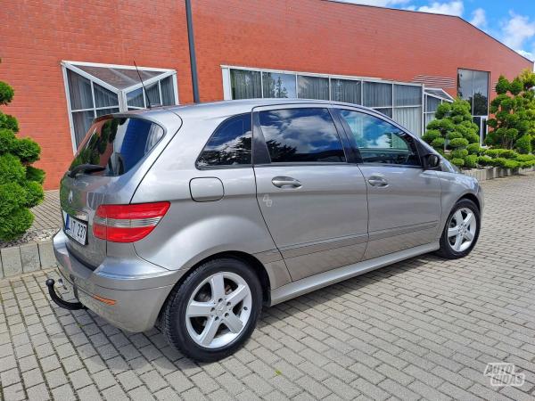 Grey Mercedes-Benz B 200 2006 in Marijampole, with an engine capacity of 2.00 L and mileage of 350 thousand km for 1550 €, photo 1 on AUTOMOTO.COM.LV