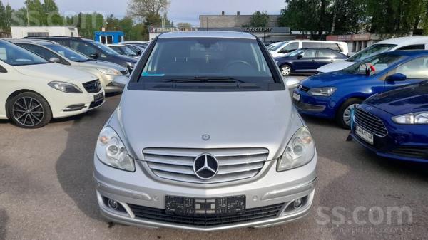 Pelēks Mercedes-Benz B 200 2006 Rīga, ar dzinēja tilpumu 2.00 L un nobraukumu 200 tūkst. km par 4800 €, foto 1 vietnē AUTOMOTO.COM.LV