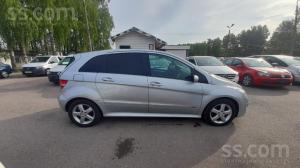 Grey Mercedes-Benz B 200 2006 in Riga, with an engine capacity of 2.00 L and mileage of 200 thousand km for 4800 €, photo 9 on AUTOMOTO.COM.LV