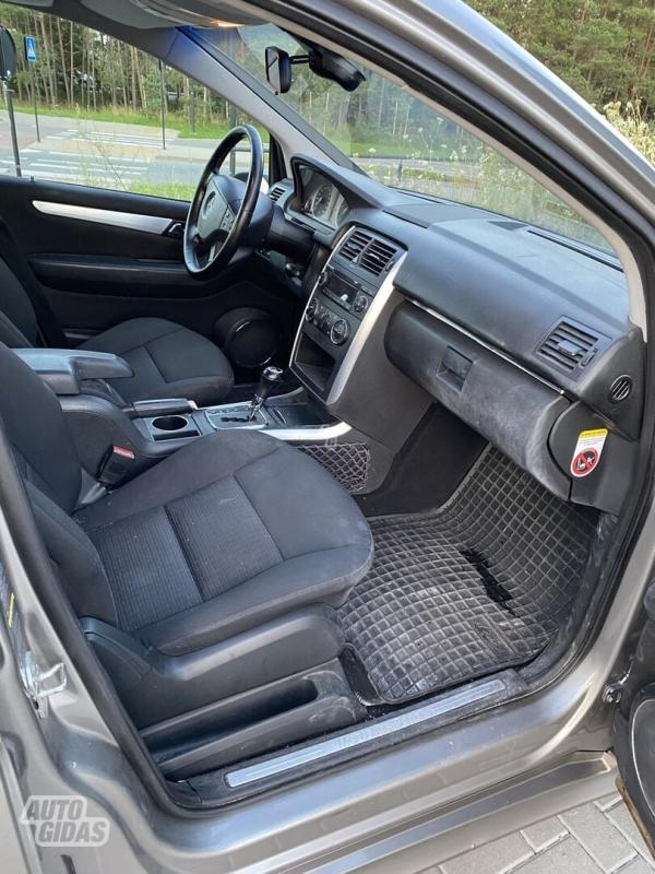 Mercedes-Benz B 200 2006 Viļņa vietnē Pelēks Mercedes-Benz B 200 2006 Viļņa, ar dzinēja tilpumu 1.90 L un nobraukumu 281 tūkst. km par 1000 €, foto 10 vietnē AUTOMOTO.COM.LV
