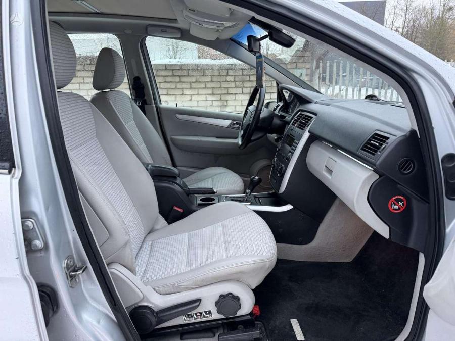 Pelēks Mercedes-Benz B 200 2007 Kauņa, ar dzinēja tilpumu 2.00 L un nobraukumu 266 tūkst. km par 1750 €, foto 15 vietnē AUTOMOTO.COM.LV