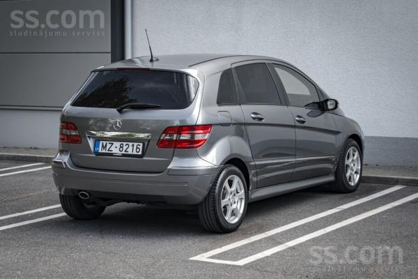 Grey Mercedes-Benz B 200 2007 in Riga, with an engine capacity of 2.00 L and mileage of 246 thousand km for 3950 €, photo 4 on AUTOMOTO.COM.LV