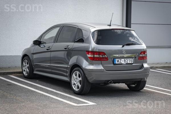 Grey Mercedes-Benz B 200 2007 in Riga, with an engine capacity of 2.00 L and mileage of 246 thousand km for 3950 €, photo 6 on AUTOMOTO.COM.LV