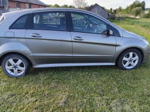 Pelēks Mercedes-Benz B 200 2007 Kuršėnai, ar dzinēja tilpumu 2.00 L un nobraukumu 25 tūkst. km par 1950 €, foto 4 vietnē AUTOMOTO.COM.LV