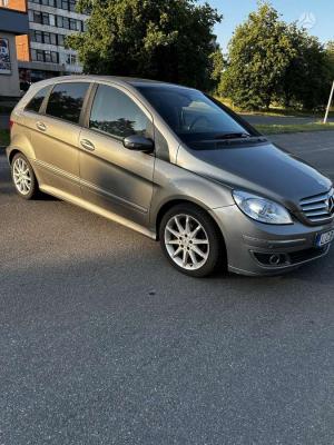Pelēks Mercedes-Benz B 200 2007 Alīta, ar dzinēja tilpumu 1.99 L un nobraukumu 282 tūkst. km par 800 €, foto  vietnē AUTOMOTO.COM.LV